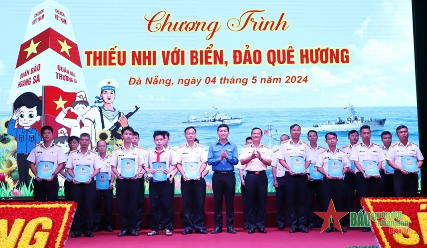 Naval Region 3 holds “Children and national sea and islands” program in ...