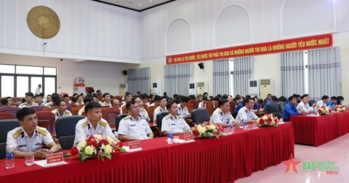 Naval Region 3 holds “Children and national sea and islands” program in ...