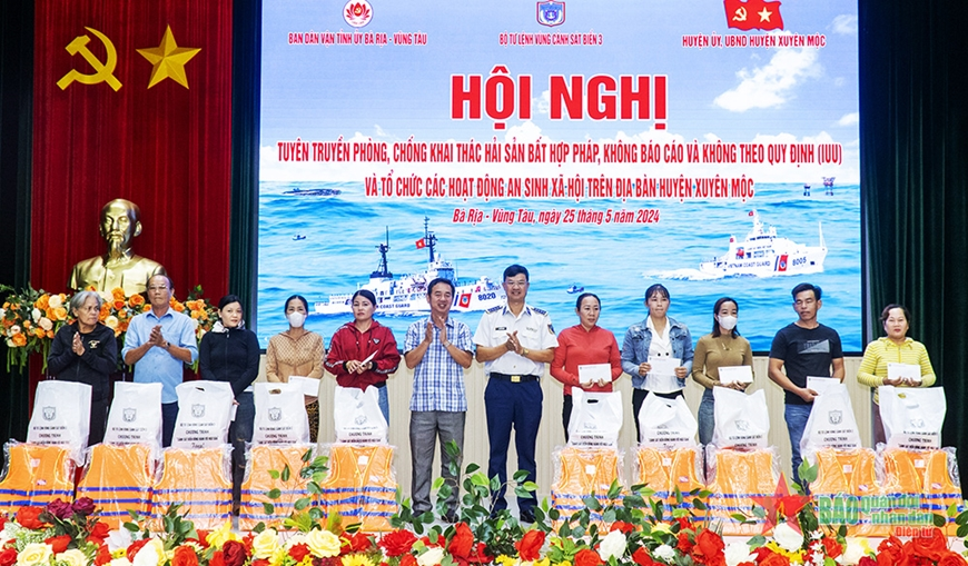 Coast Guard Region 3 Command stands by fishermen in Xuyen Moc