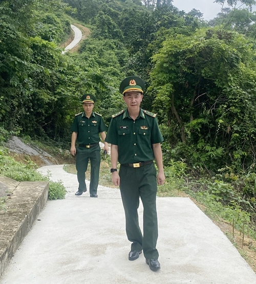 Lang Son border guards multiply border protection models