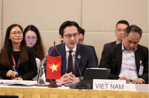 Vietnamese Deputy FM calls for stronger partnership between ASEAN and ...