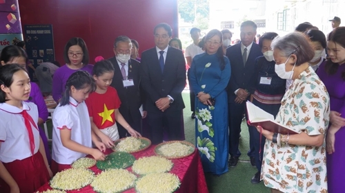 Thai Princess pays working visit to Lao Cai province