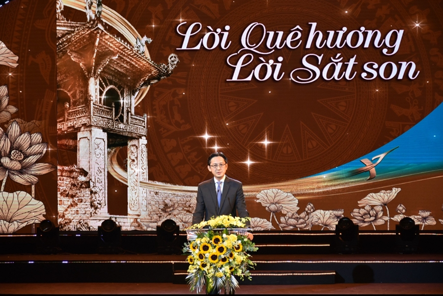 OVs - ambassadors of Vietnamese culture, language: official