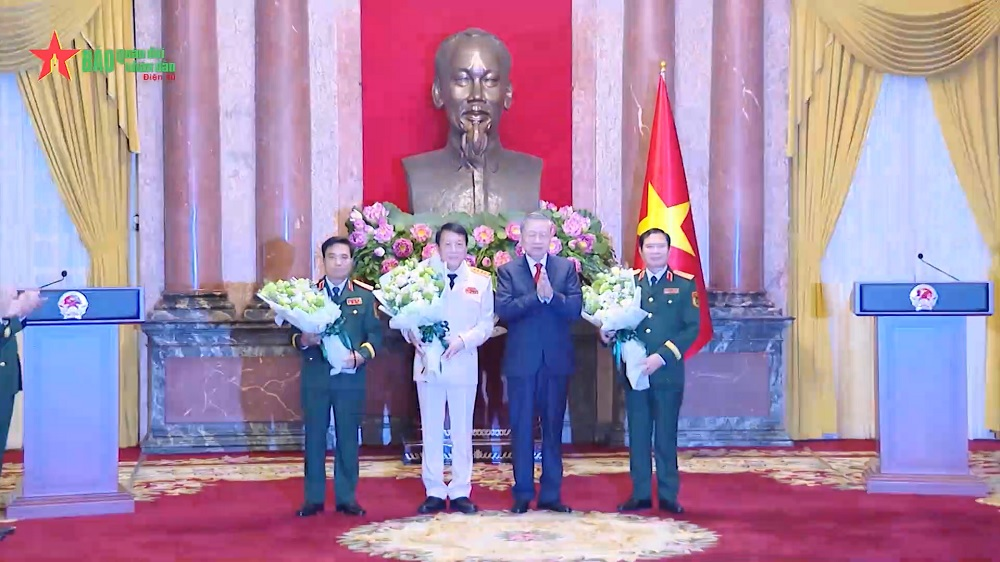 Military, Public Security Senior Officers Promoted in Ranks