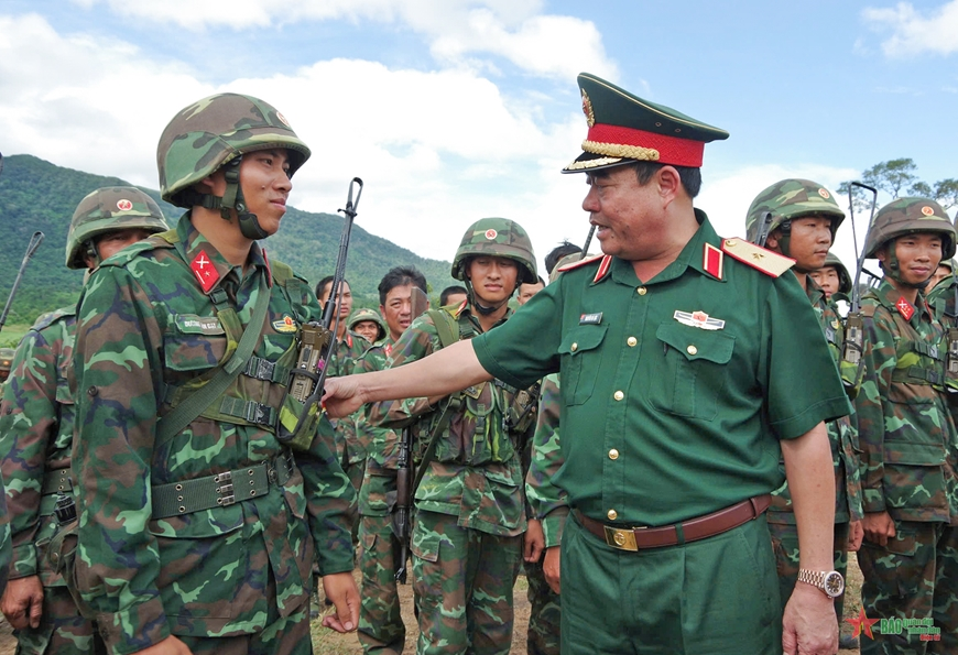 Division 320 holds exercise to hone troops’ skills