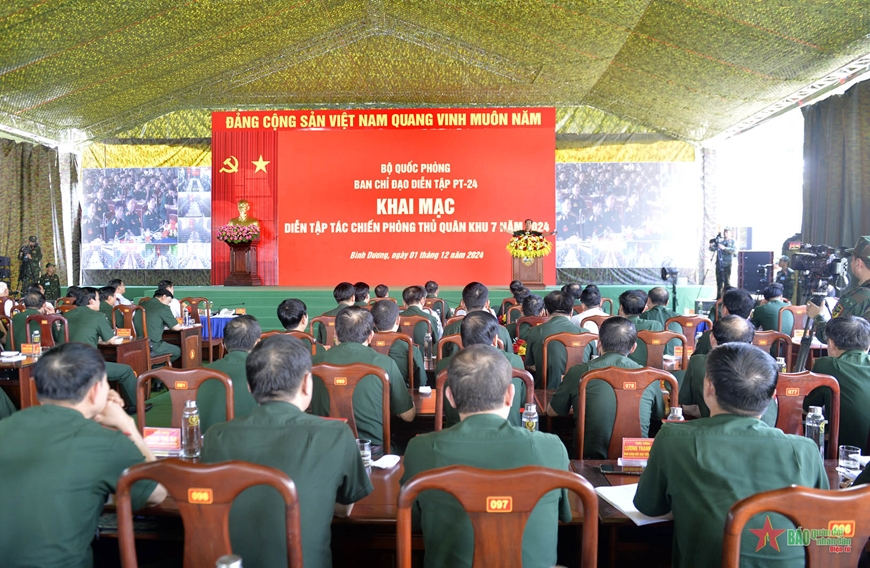 MND holds defensive area exercise for Military Region 7