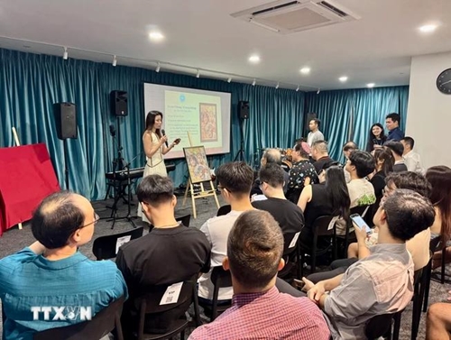 Dong Hanh Singapore Concert 2024 supports Vietnamese students in need