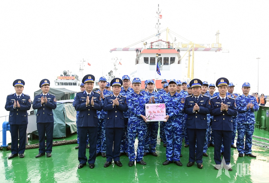 Ship CSB 8003 departs for combat readiness mission at sea