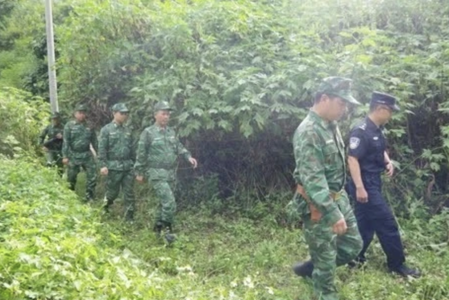 Lai Chau, Chinese locality conduct joint patrol to enforce border ...