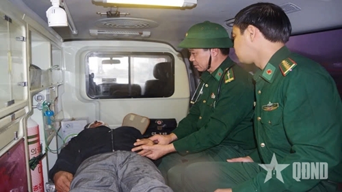 Medical staff of Binh Dinh border guard force and unforgettable memories