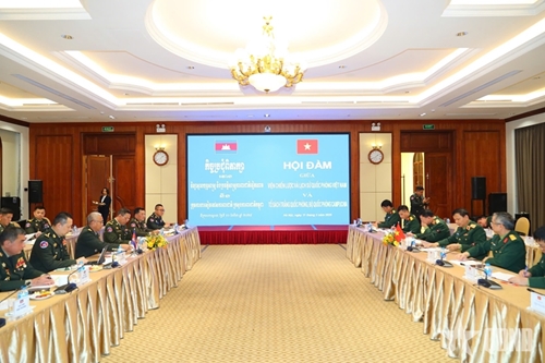 Vietnam, Cambodia share experience in building Defense White Paper