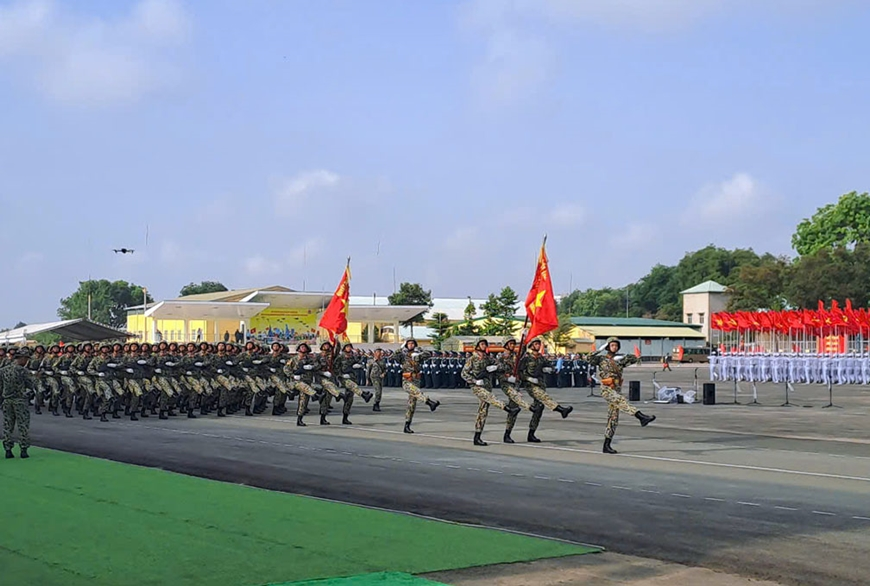 Parade formations inspected at Bien Hoa Airport