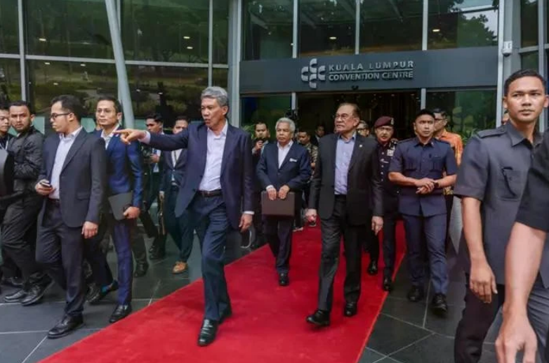 Malaysian PM inspects preparations for 46th ASEAN Summit