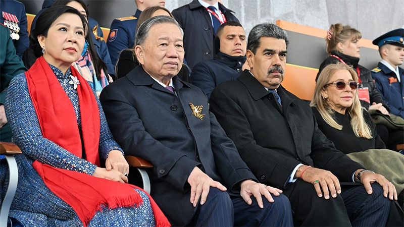 Party leader attends military parade celebrating Victory of Great ...