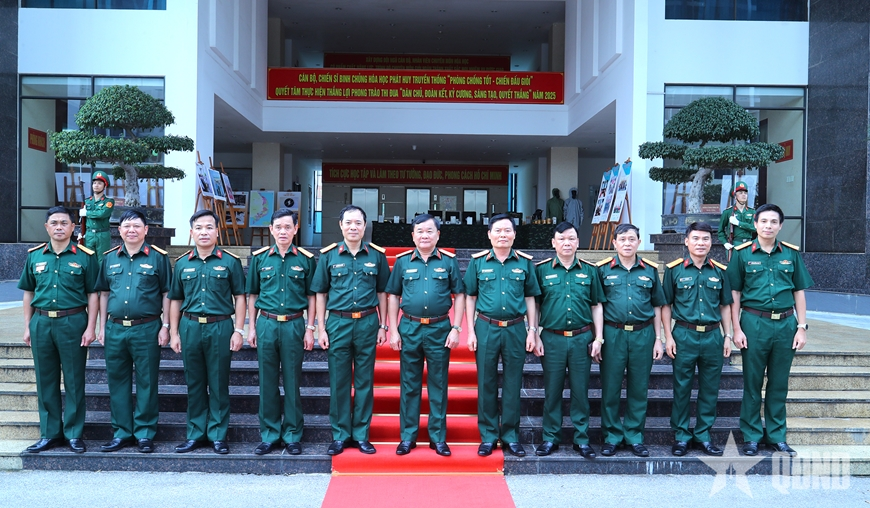 Defense leader works with Chemical Corps