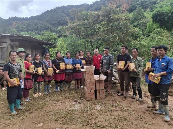 Emergency aid delivered to flood-affected communities in Dien Bien, Son La