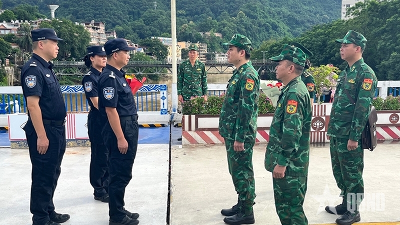 Lao Cai strengthens coordinated patrols to ensure border security