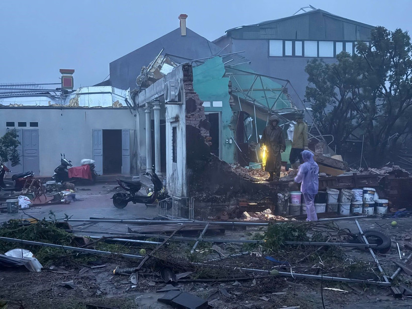 Typhoon Bualoi batters northern, central Vietnam, leaving widespread damage