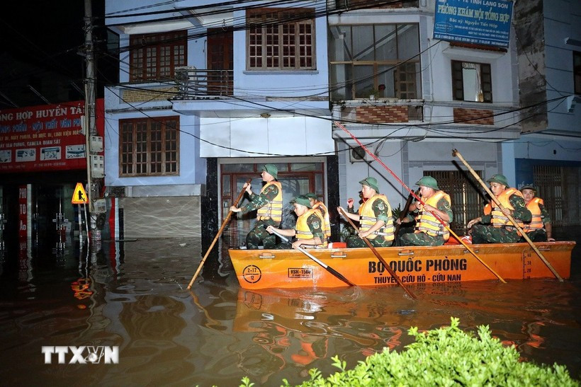 Typhoon Matmo s circulation wreaks havoc across northern Vietnam