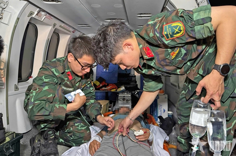 Helicopter flies overnight to airlift critical patient to mainland for ...