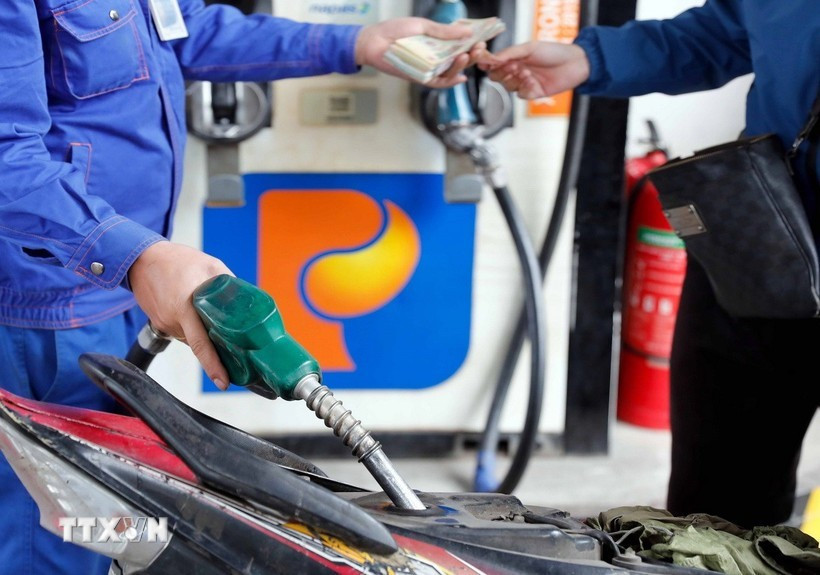 Petrol prices fall slightly on November 6
