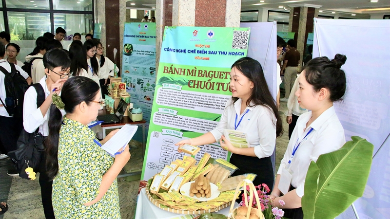 Students strive to advance scientific research