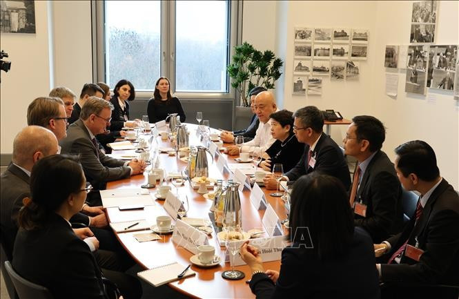 Communist Party of Vietnam enhances ties with Left Party of Germany