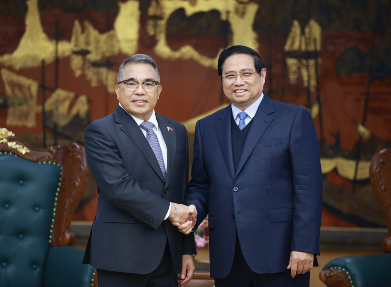 PM pledges deeper bilateral ties in farewell to Philippine Ambassador