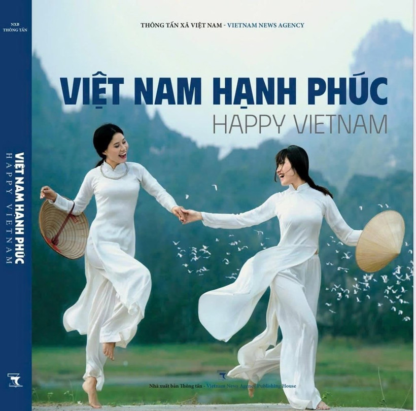VNA publishing house launches books to mark 14th National Party Congress