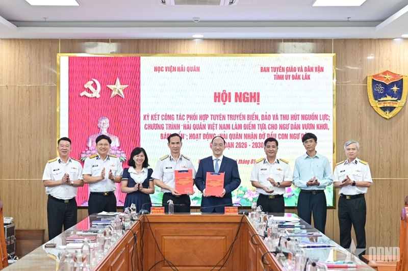 Naval Academy, Dak Lak province boost sea and island information ...