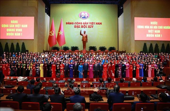 Int l media provides large coverage of 14th National Party Congress s ...