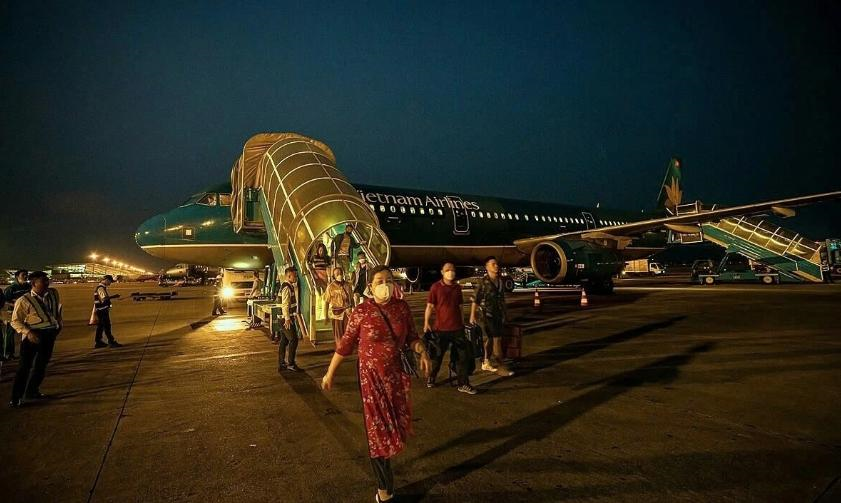 Night flight operations extended at six airports for Lunar New Year