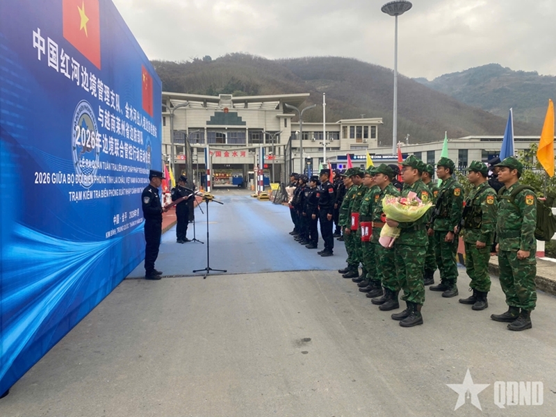 Vietnamese and Chinese units launch joint border patrol program