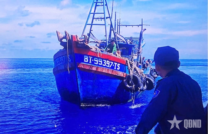 Fisheries surveillance ship rescues injured fisherman at sea