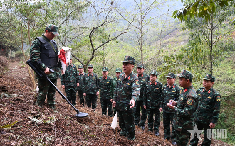 Military Region 2 strives to accelerate UXO and mine clearance