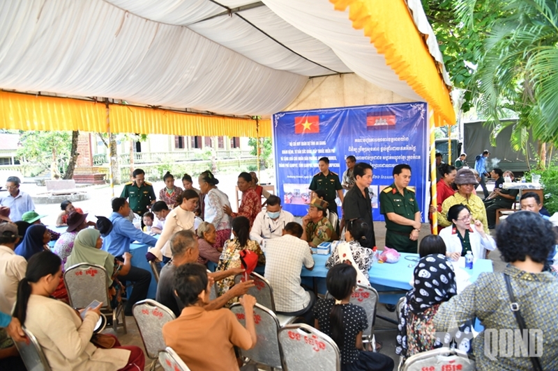 An Giang: Free health check-ups and medicines given to Cambodian people