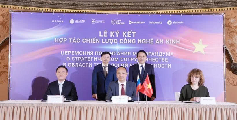 Vietnam attends First International Security Forum in Moscow