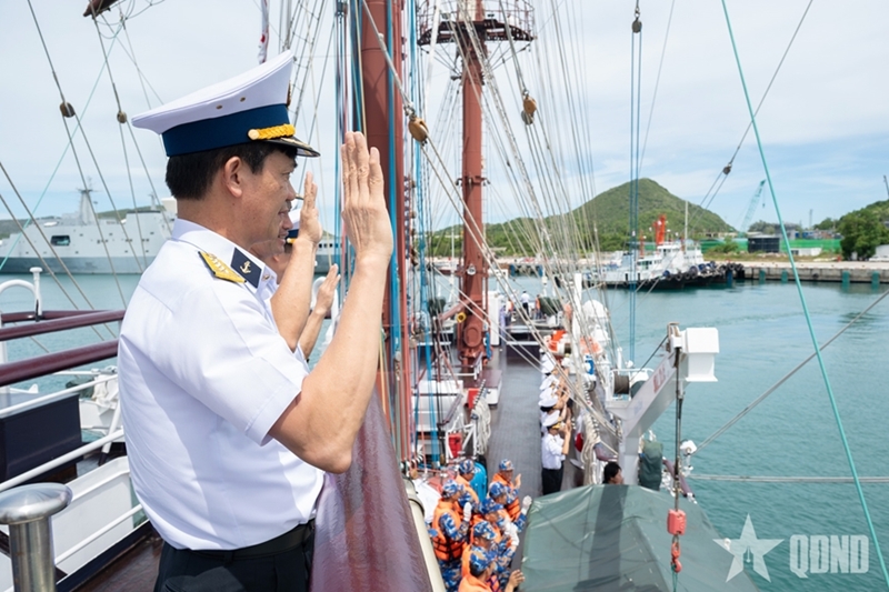 Sailing Ship 286-Le Quy Don successfully concludes visit and exchange ...