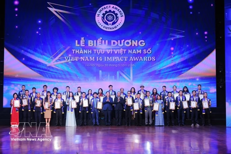 Outstanding tech performers in Vietnam s digital ecosystem honored