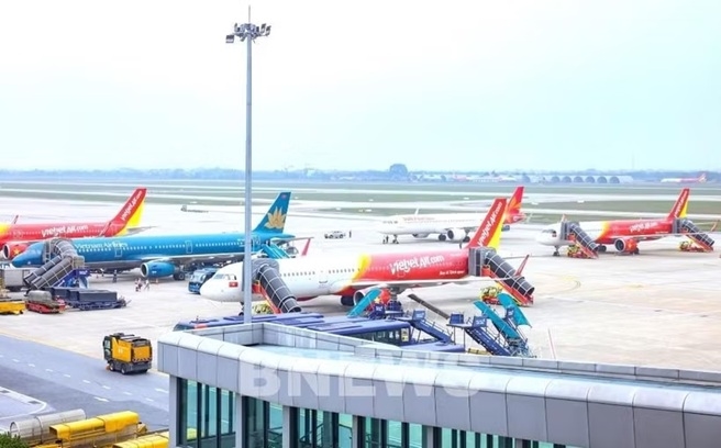 Vietnamese airlines adjust Japan flight schedules due to Storm Jangmi