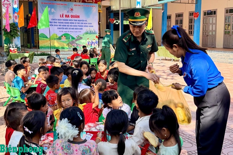 Spreading compassion along Na Hy border