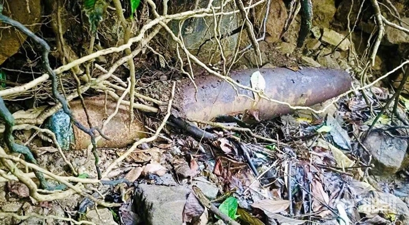 Unexploded wartime bomb promptly detected