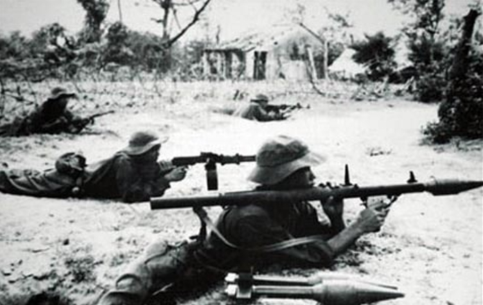 Military art in campaign to defend Quang Tri ancient citadel in 1972
