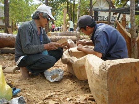 Wood carving contest opens in Dak Lak