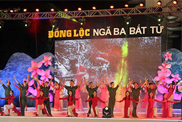 Fallen female volunteers at Dong Loc T-junction commemorated